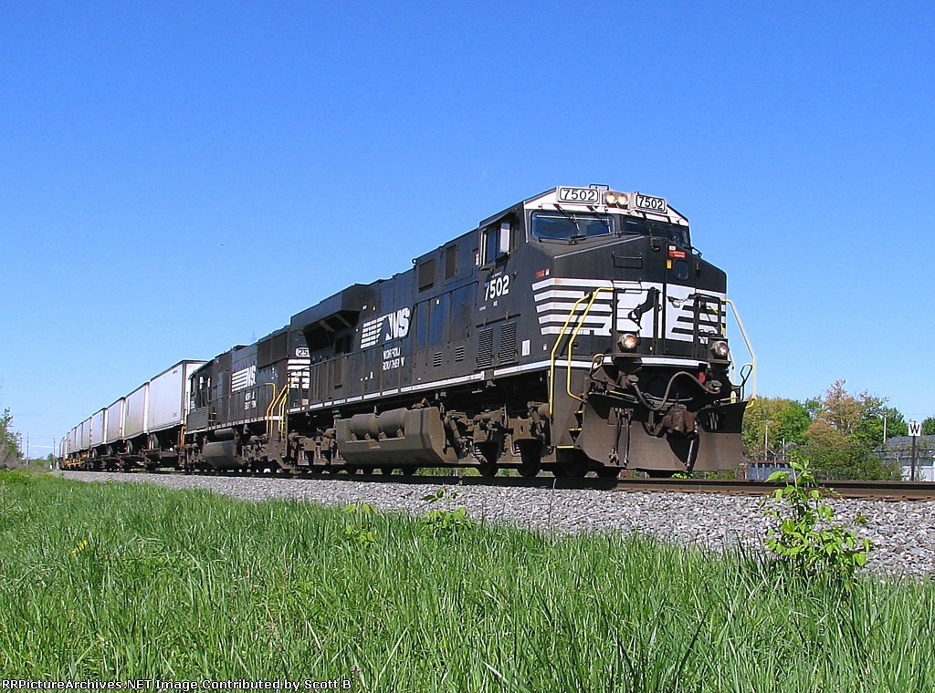 NS 7502 24Z 11:02
